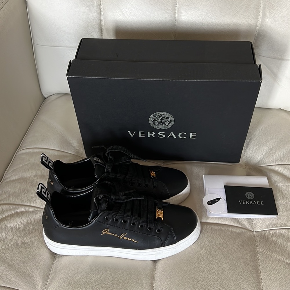 Authentic Versace Sneakers - Gem